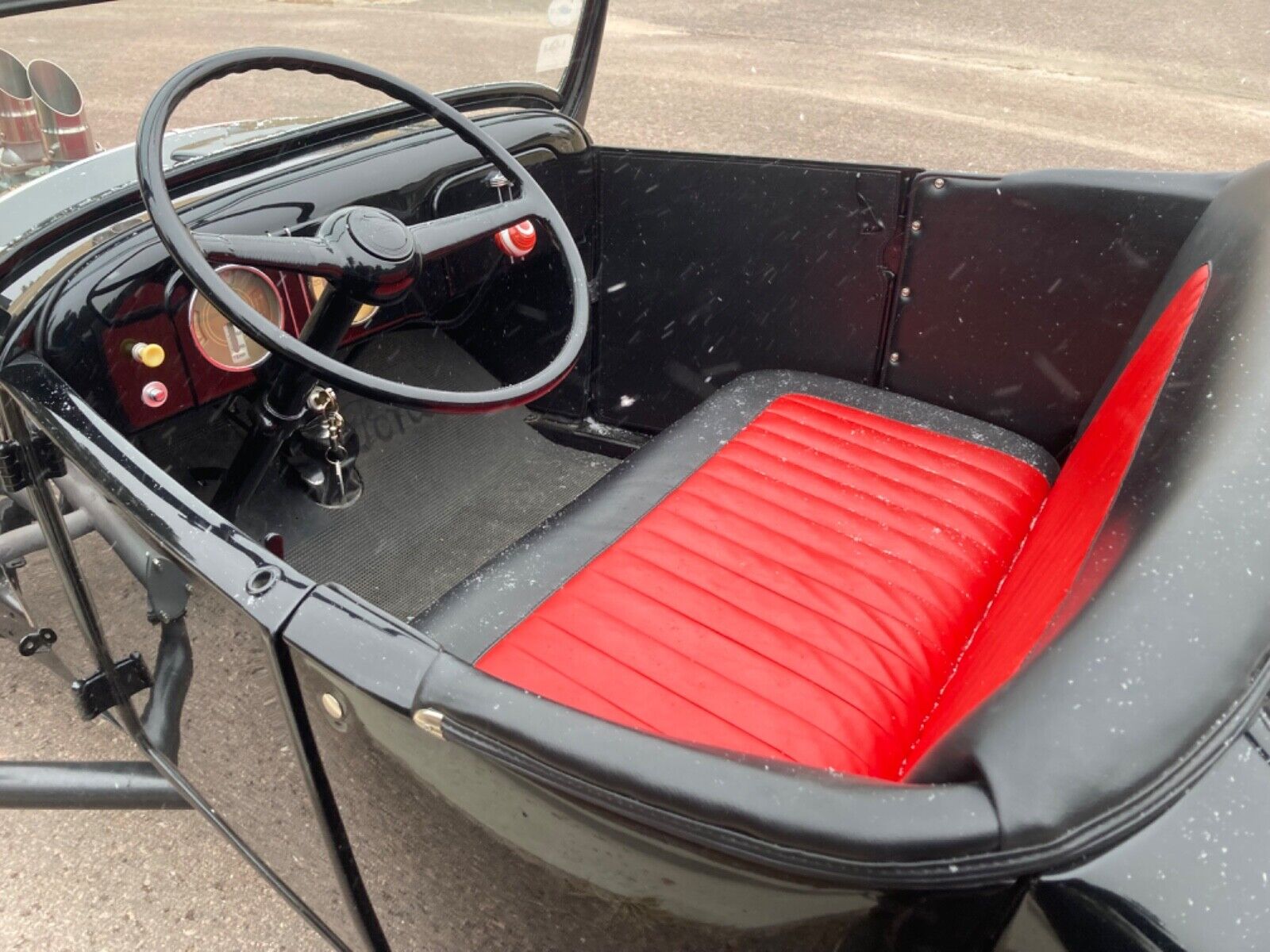 1927 Ford Model T Roadster hot rod [built by professional shop] for sale